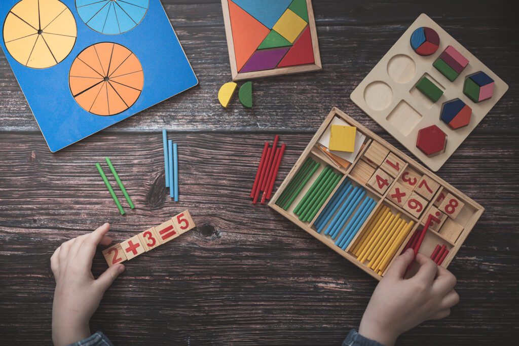 Explorând Fracțiile: Cum Funcționează și Unde le Întâlnim în Viața de Zi cu Zi - eMatematica